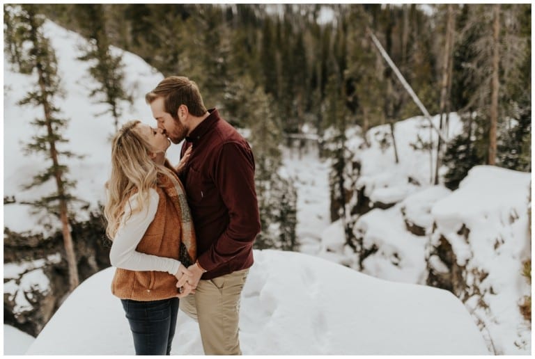 Winter Engagement Session in Grand Lake | Lexi + Dan | Shelly Anderson ...