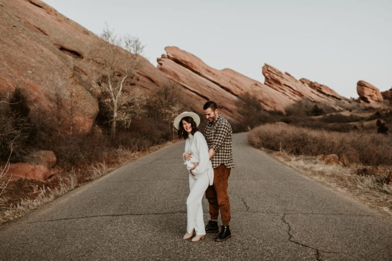 Red Rocks Maternity Session in Colorado | Ari + Miguel