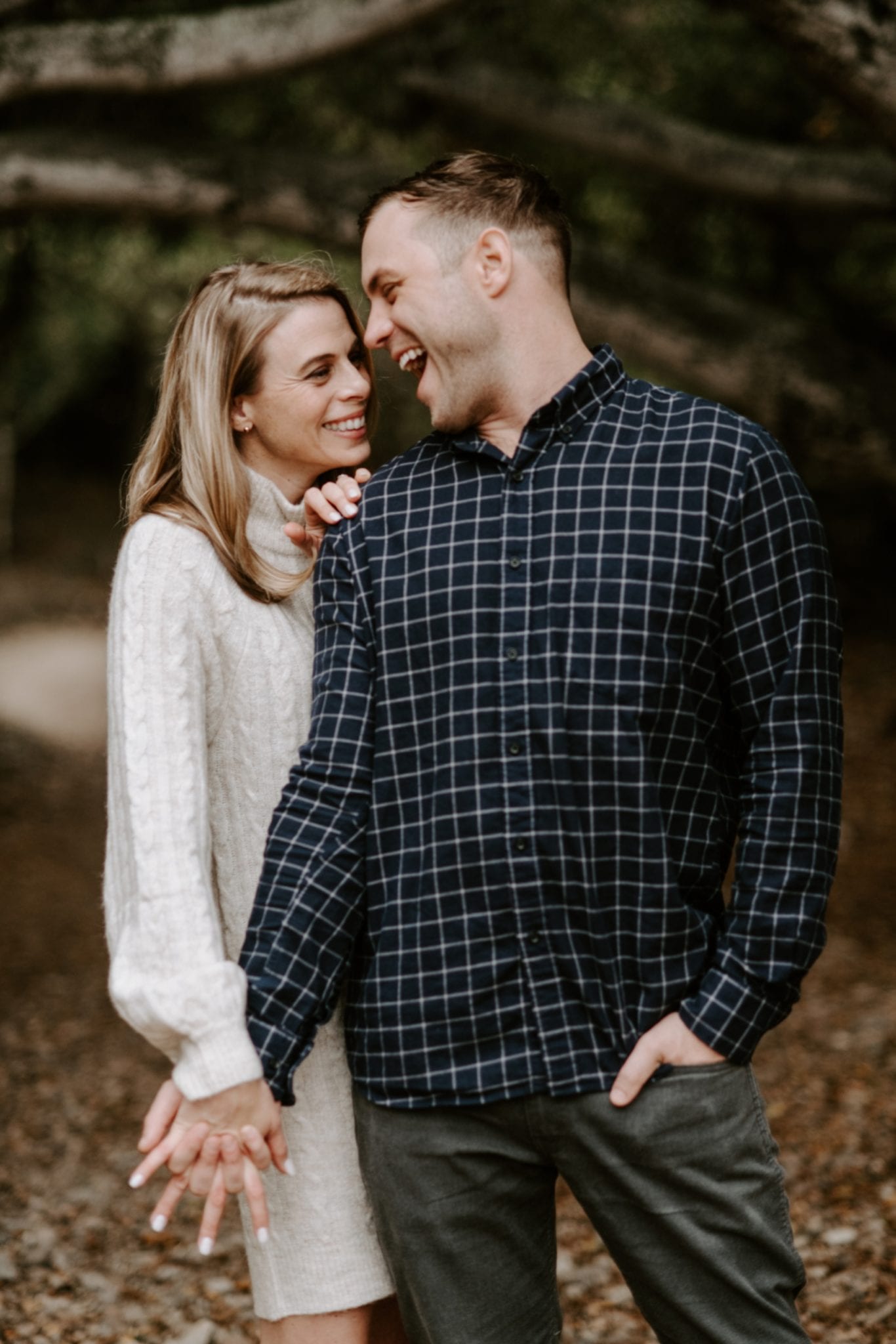 Engagement Photo Outfit Ideas and Inspiration | What to Wear