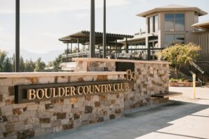 Boulder Country Club Wedding in late Summer | Rhett + Adam